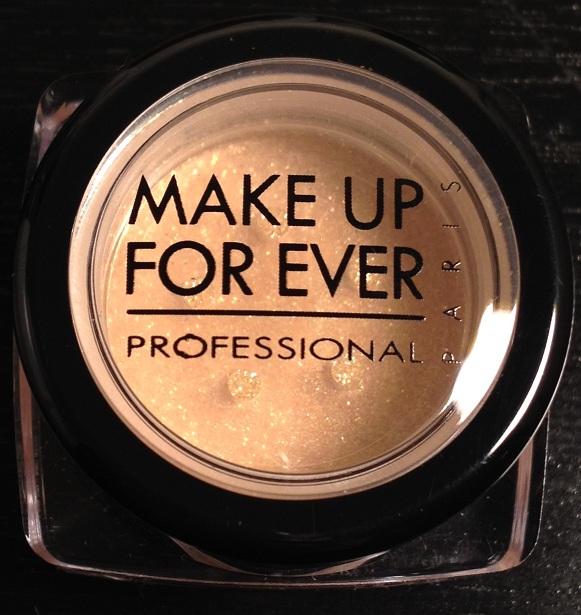The Practigal: Make Up For Ever Diamond Powder Gold 16 (Gold Shimmer)