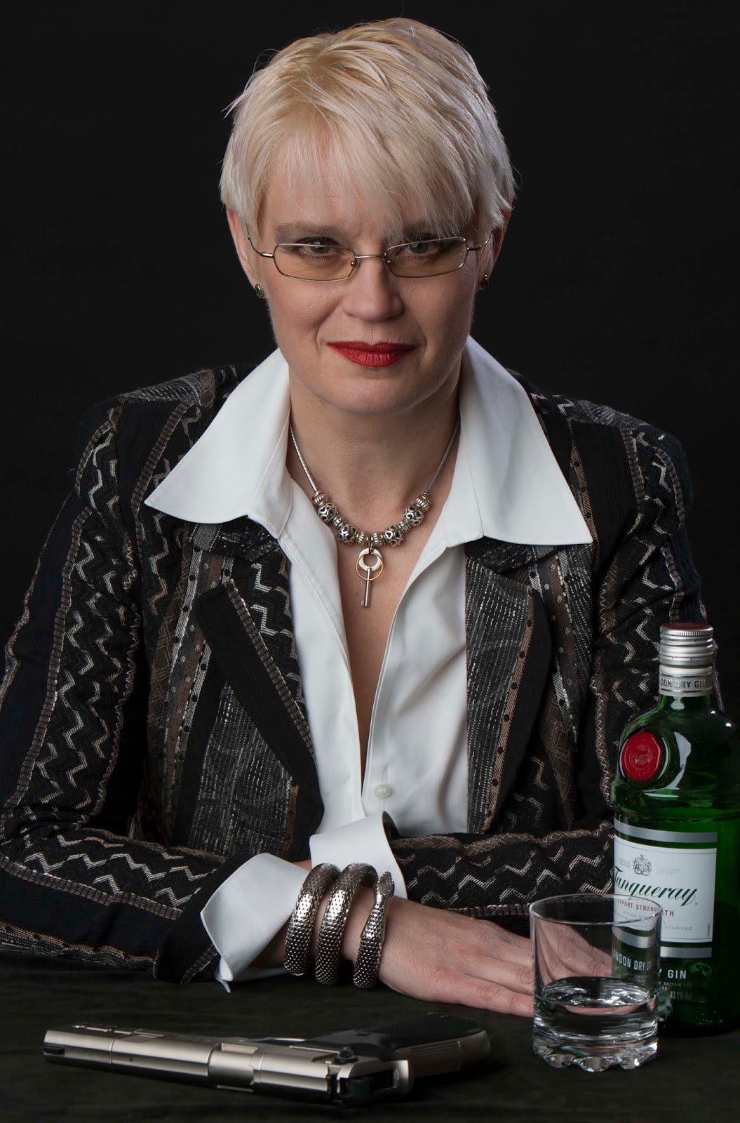 SHOTSMAG CONFIDENTIAL: Why Charlie Fox by Zoë Sharp