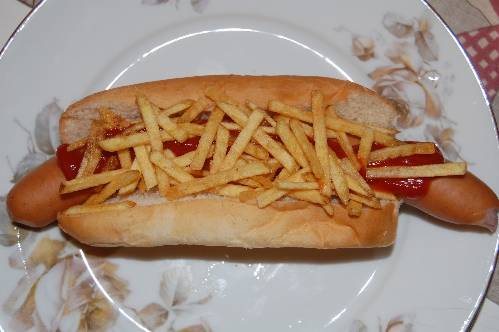 Joruns garn : Pølse med taffel sticks. Mmmm.