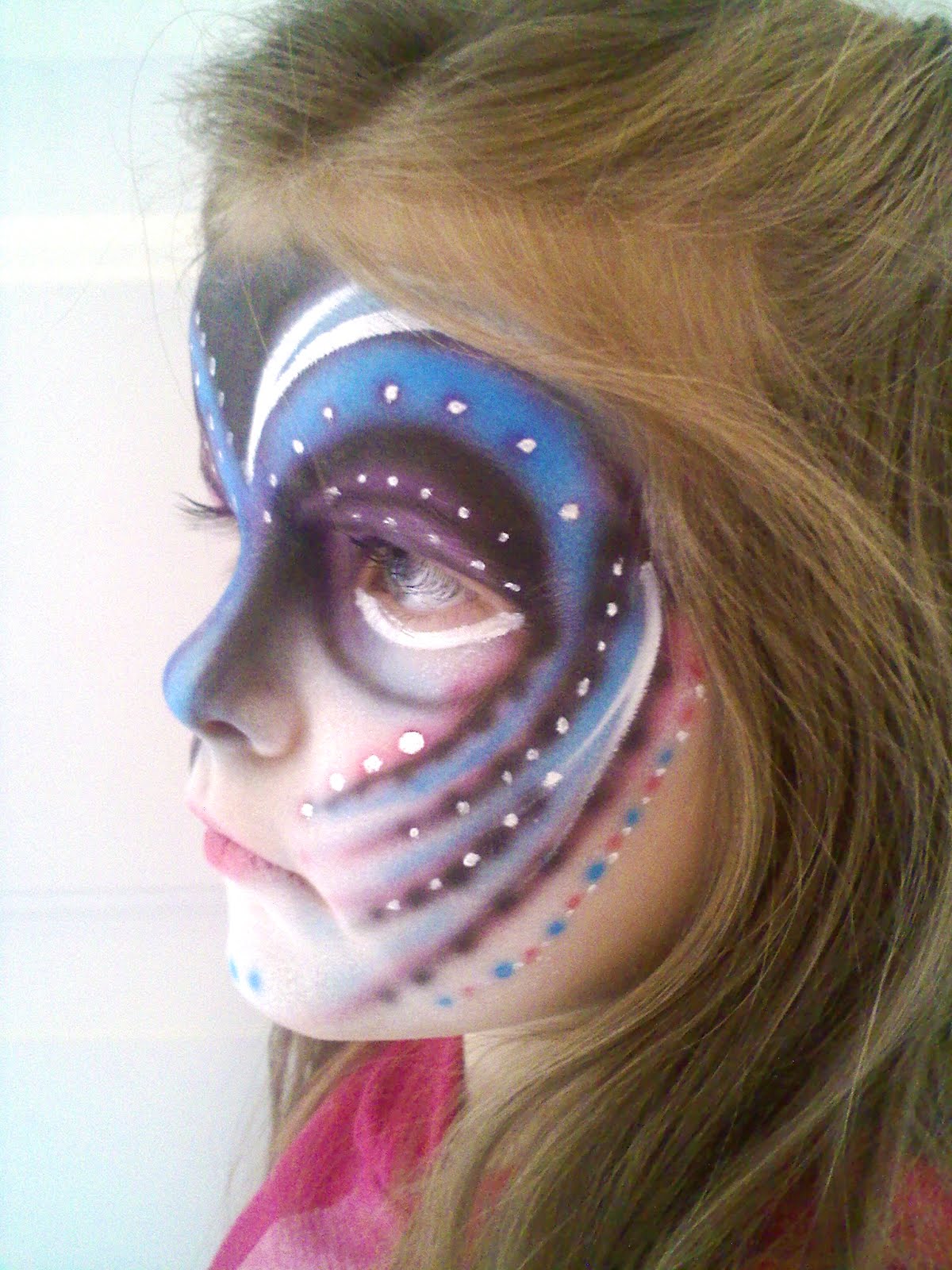 Miles Woods Art: Airbrushed face painting....