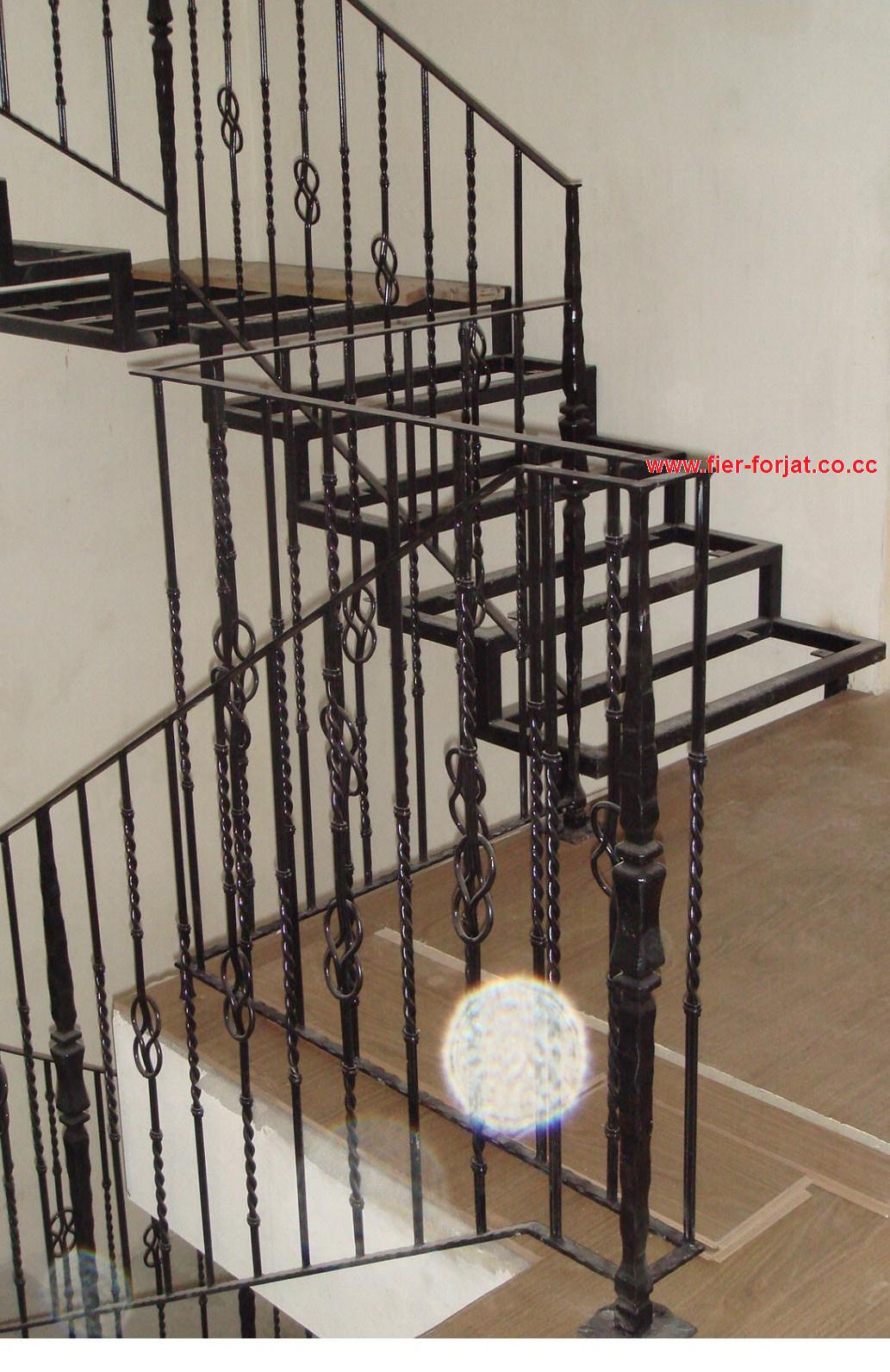 Steel Design Constanta: Scari