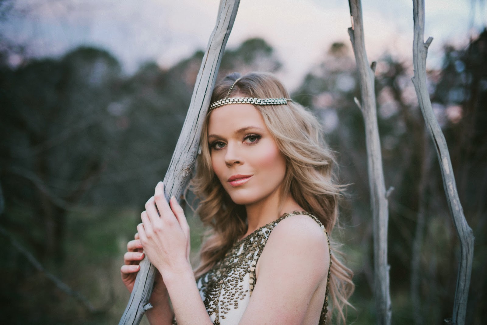 ECO GLAMAZINE: GLAMOUR GAL: Kate Johnson