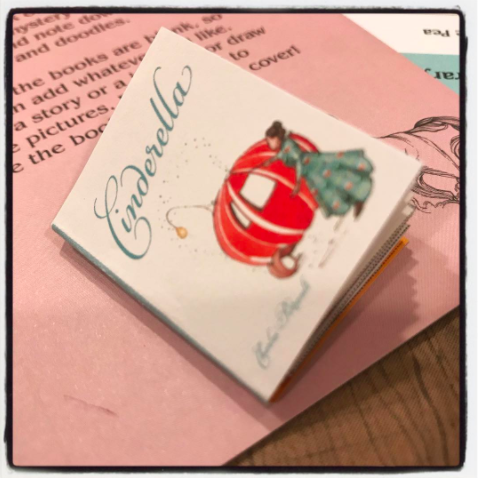 The Library Voice: 30 Tiny Books To Make, Read and Treasure In Your ...