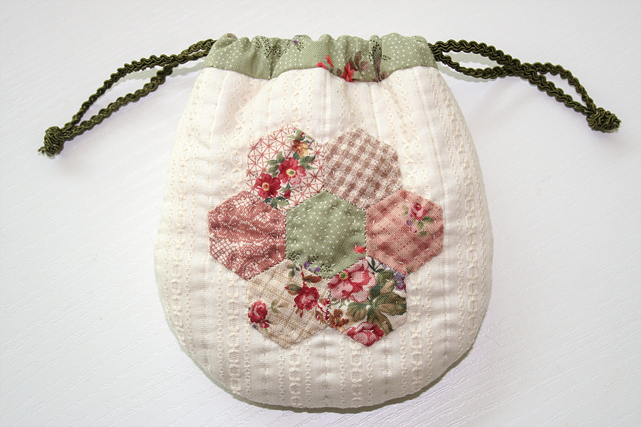 Patchwork Small Gift Bags ~ DIY Tutorial Ideas!