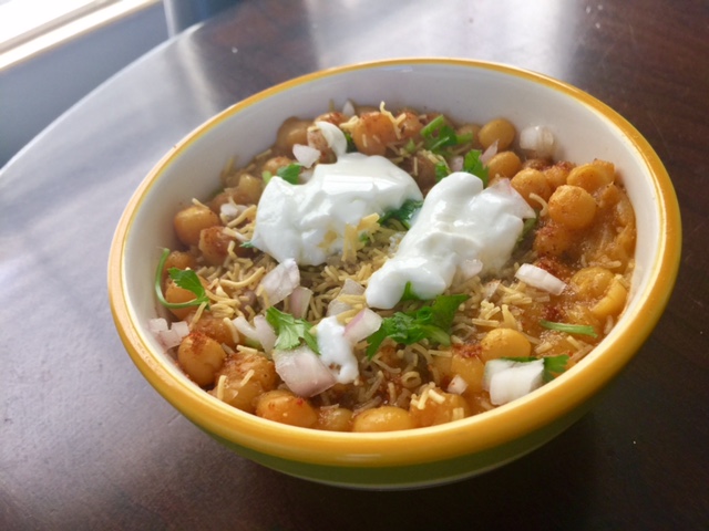 Sarita's Kitchen Blog: Guguni(chat from Orissa)