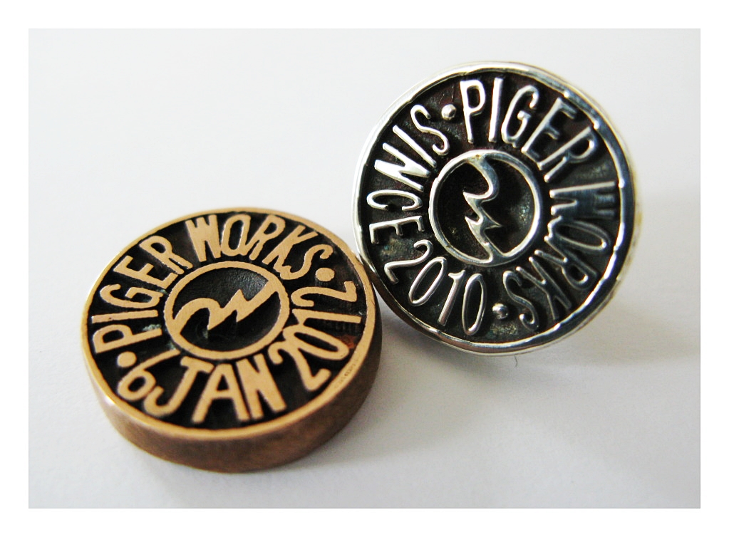 PIGER WORKS: PIGER WORKS Faded Denim