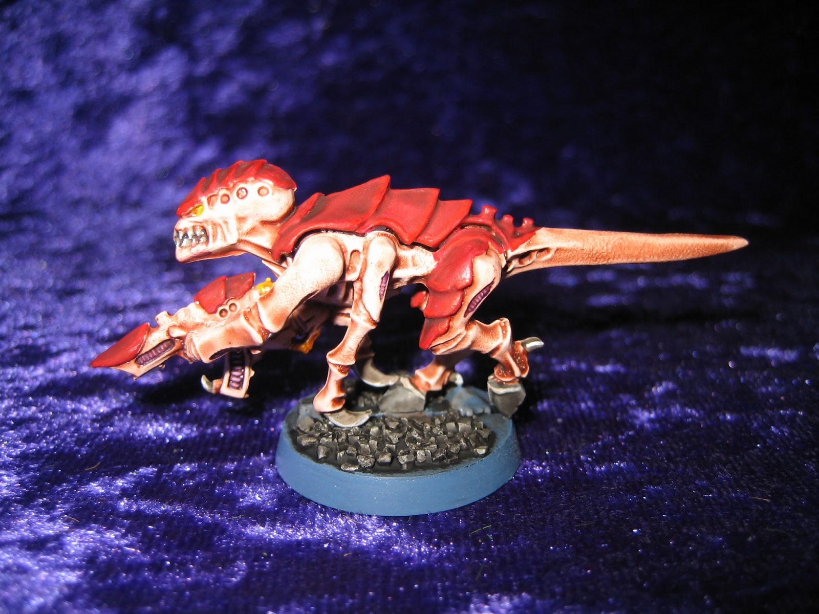 Making miniatures with Mario: Tyranids Termaqant Brood