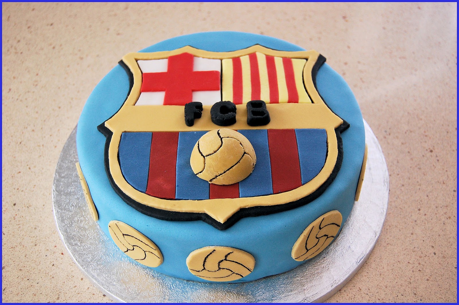 Mi dulce obsesión TARTA FONDANT DEL BARÇA PARA ALEX