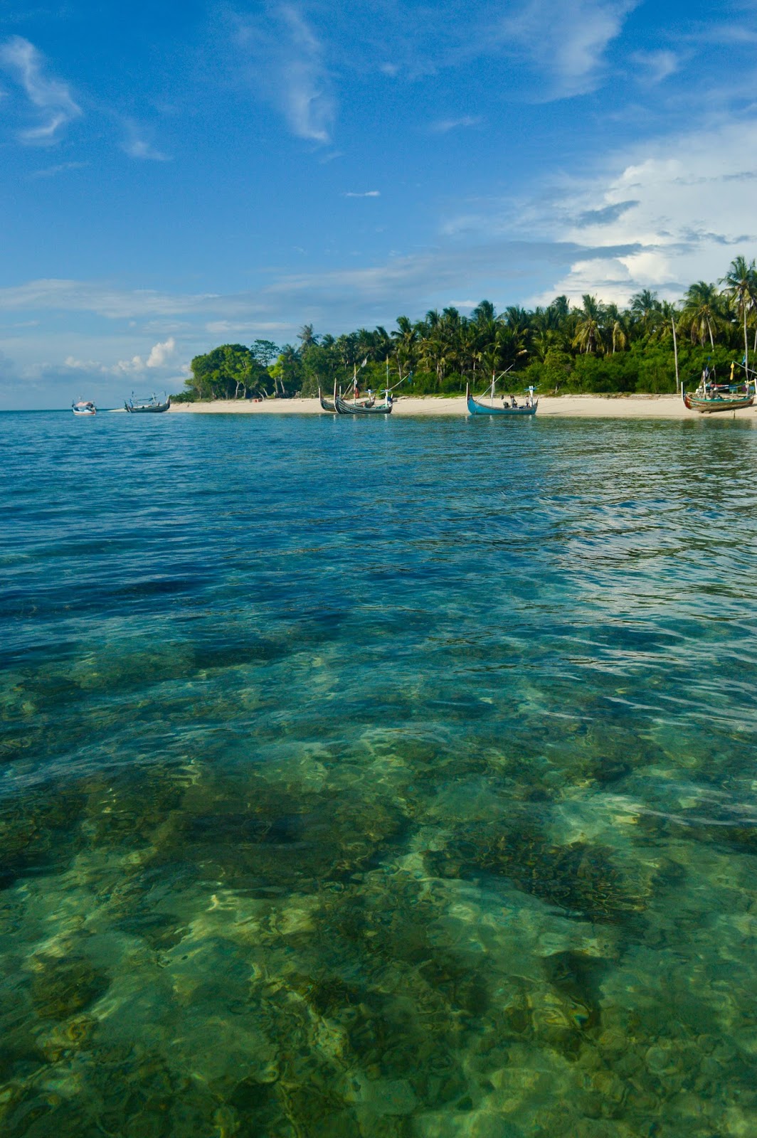 Gili Labak, Potongan Surga di Ujung Pulau Madura | Get Lost Backpacker