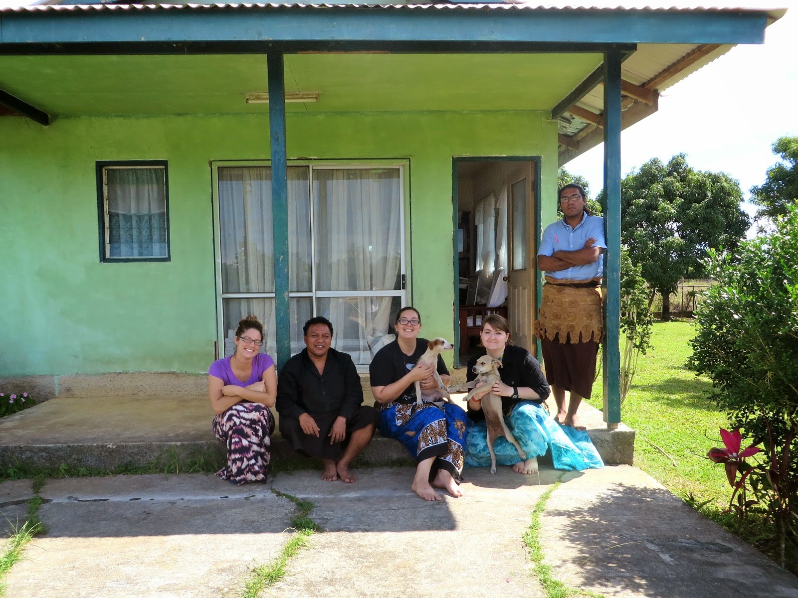Ako 'a e 'Ulungaanga Faka-Tonga: Kapekape (Cussing in Tongan)