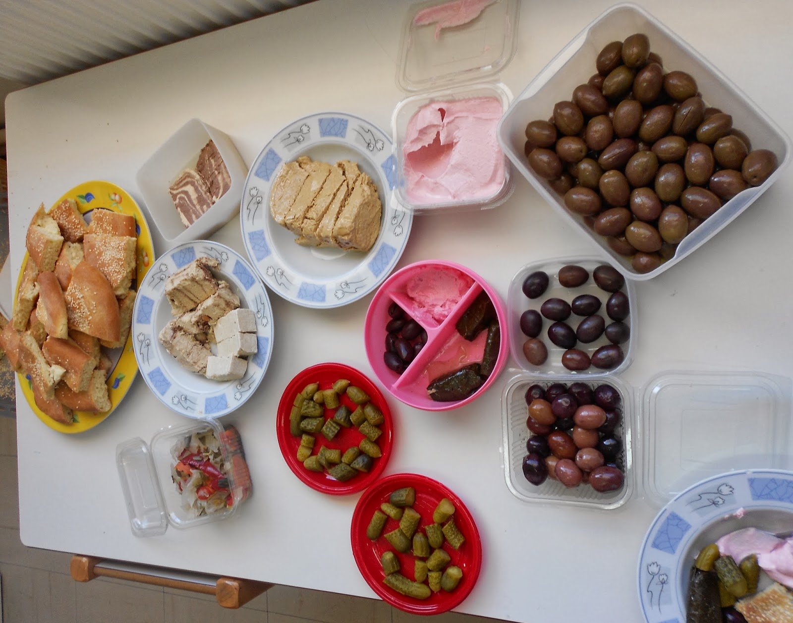 " ΤΑ ΦΟΥΝΤΟΥΚΑΚΙΑ ": Η ΚΥΡΑ ΣΑΡΑΚΟΣΤΗ