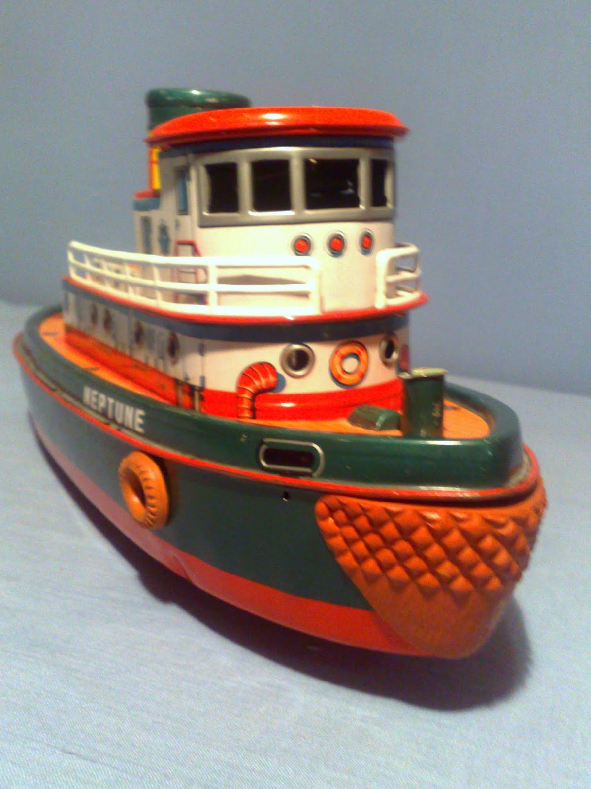 TOM's TECH TOYS: BOAT MODELS