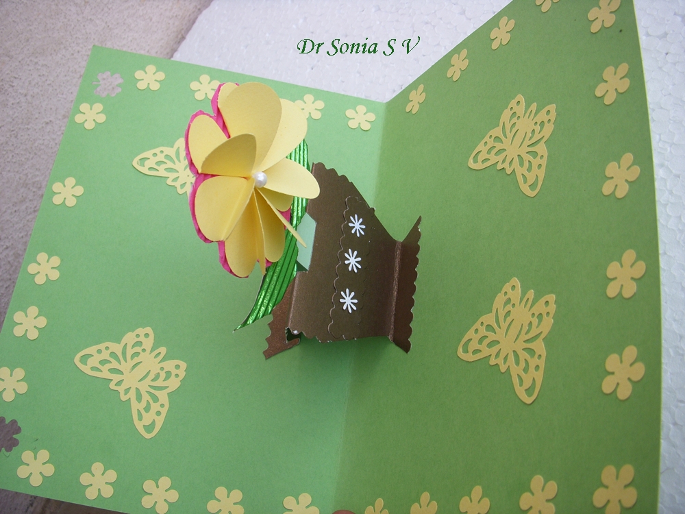 Cards and Crafts : Pop Up Card - Growing Flower Card and Tutorial