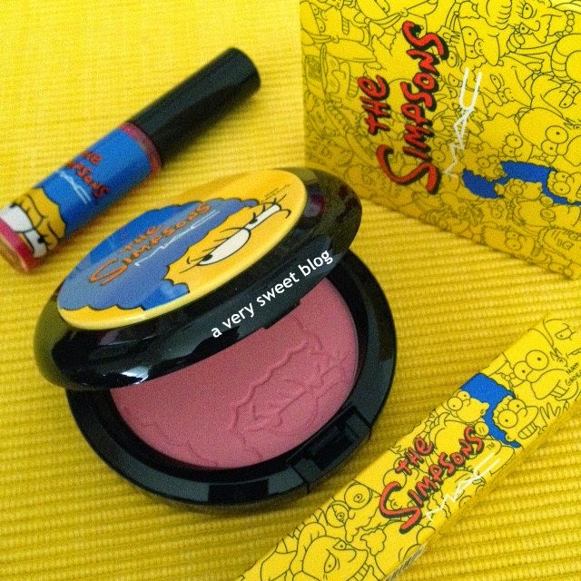 MAC X MARGE The Simpsons Collection: Pink Sprinkles Blush and Red ...