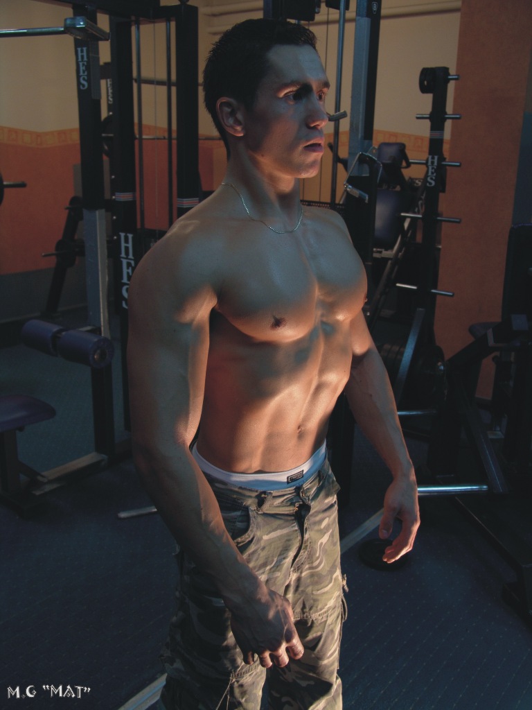 the beauty of male muscle: Michal