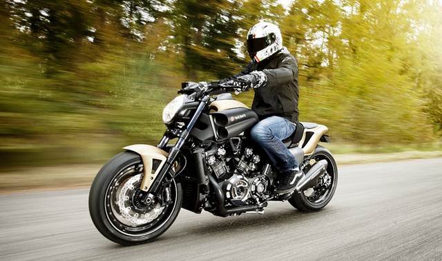 Custom Yamaha V-MAX by Marcus Waltz ~ GreenStylo