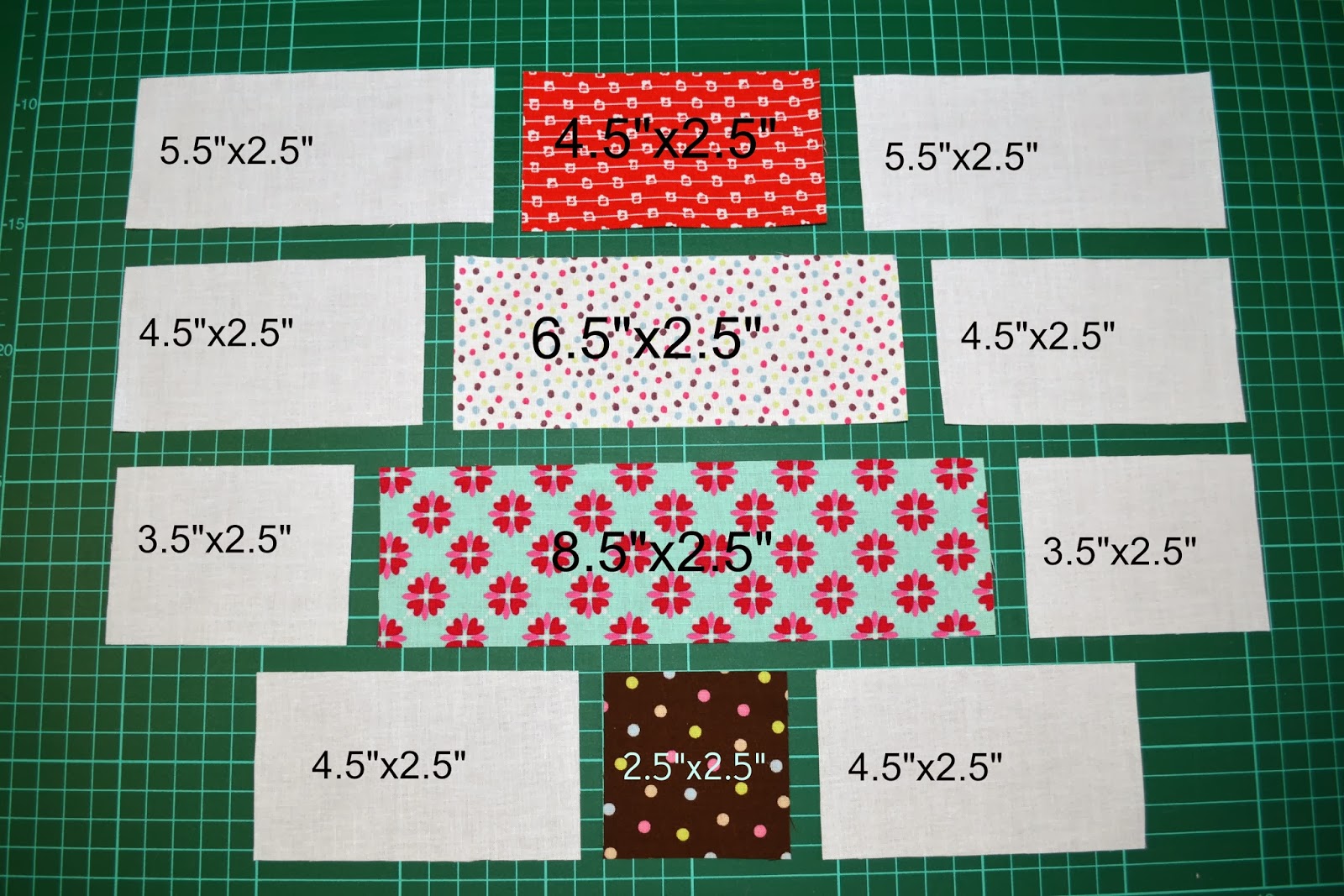 Hug-a-Bit Quilts.: Tutorial: Christmas Tree Block