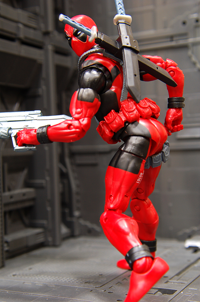 Plastic Heap: Marvel Legends Series Deadpool Classic