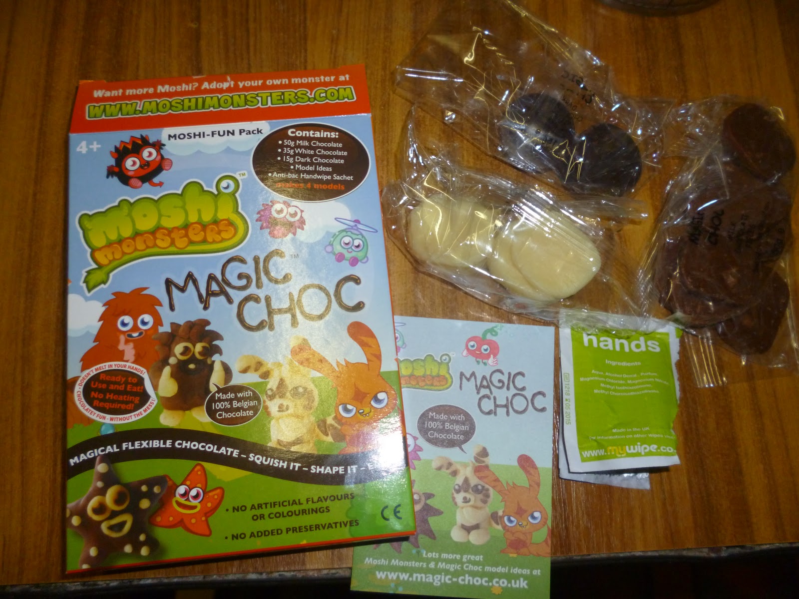 Madhouse Family Reviews: Moshi Monsters Magic Choc review