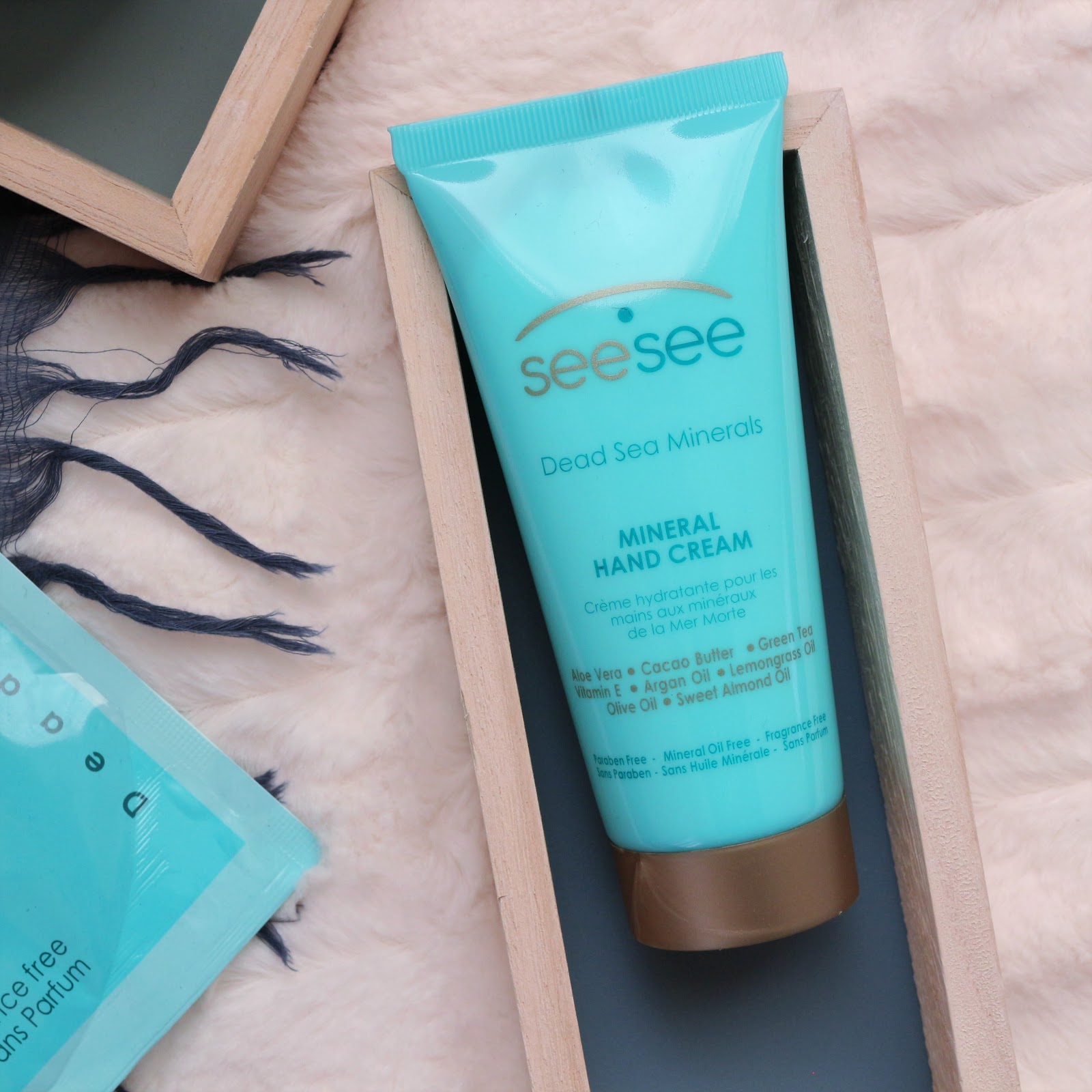 SeeSee: Dead Sea Minerals in Your Bathroom | MaquiLab