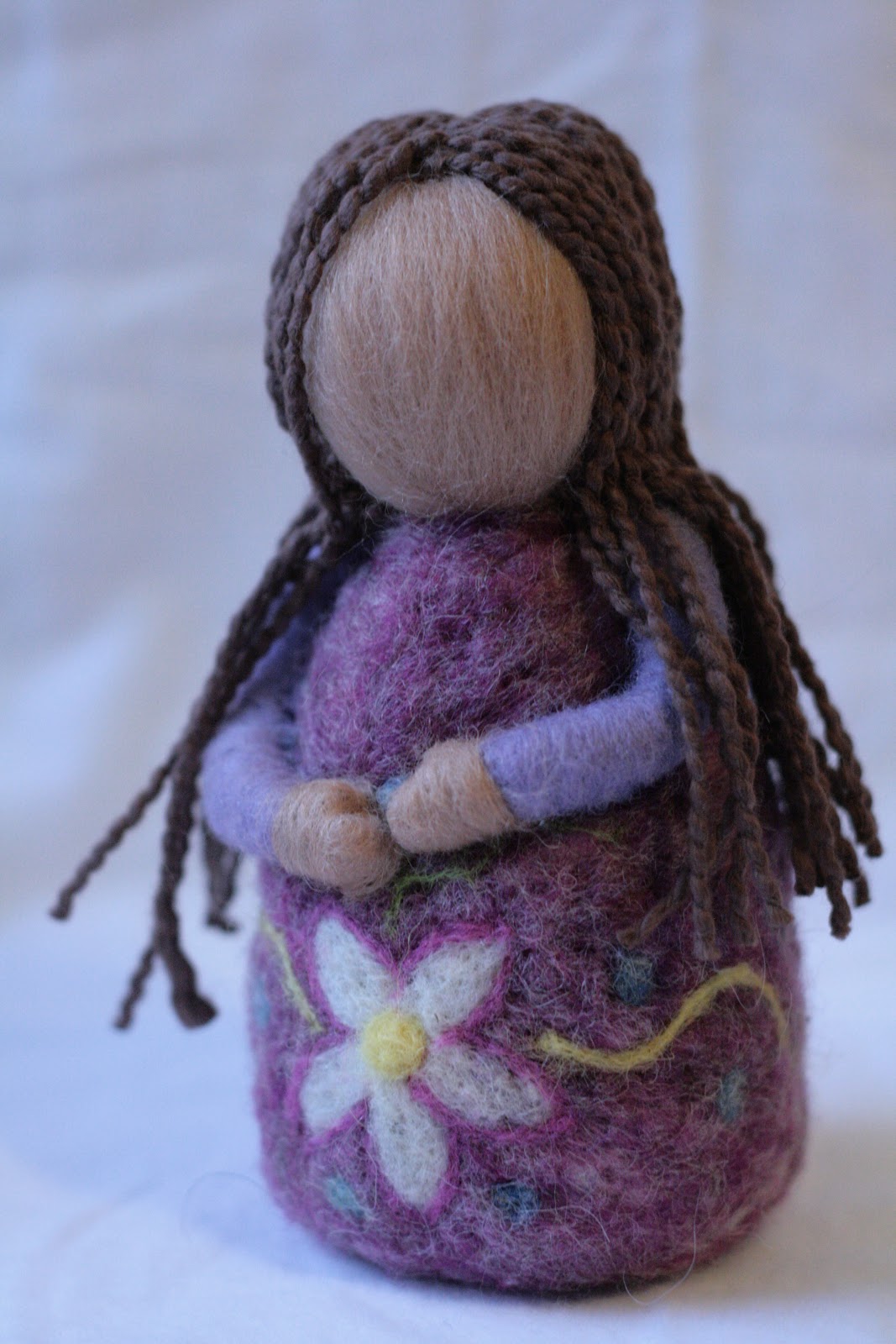 Annie Bananie: Moon Dolls