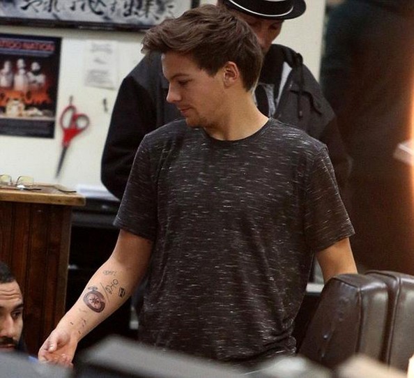 Tattoos Best Designs: Louis Tomlinson Tattoo