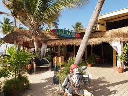 Bahama Bob's Rumstyles: Iggies Beach Bar and Grill, a must see in St ...