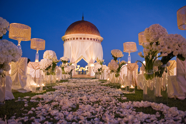 Mind-Blowing Wedding Ceremony Decor - Belle The Magazine