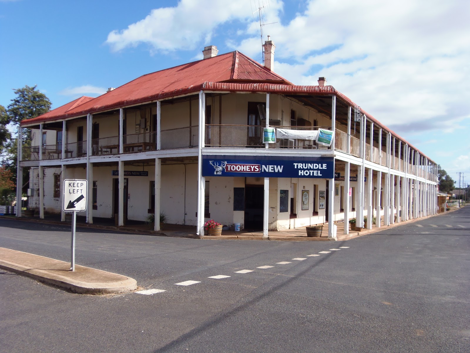 Solo Steve On The Road: FORBES,PARKES and TRUNDLE NSW