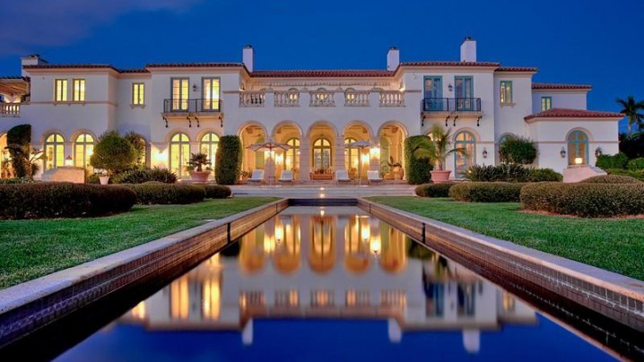 x Africa: Mugabe mansions