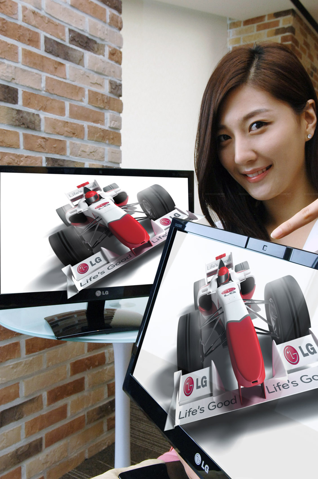 The world first Glasses-Free 3D monitor with eye-tracking technology ...