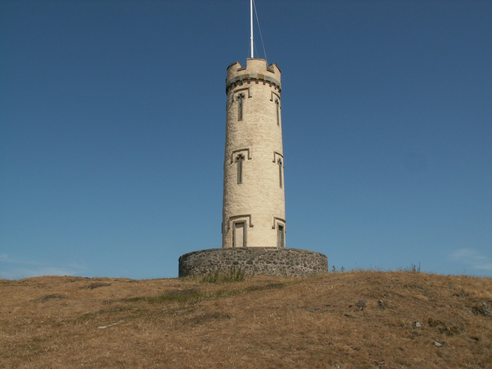CUBO ET EXCUBO: House of the Binns - Binns Tower