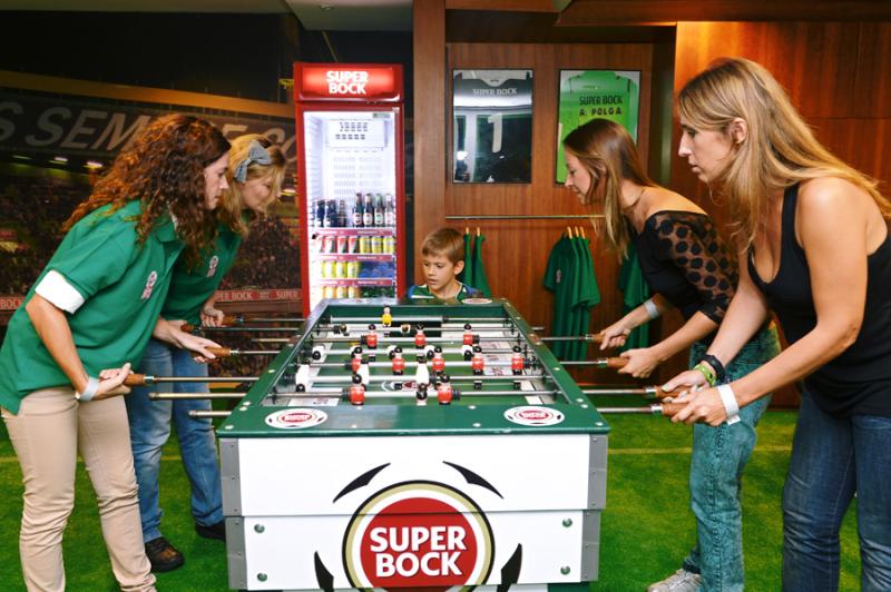 Sportinguistas de Paris: Sporting renova contrato com a Super Bock