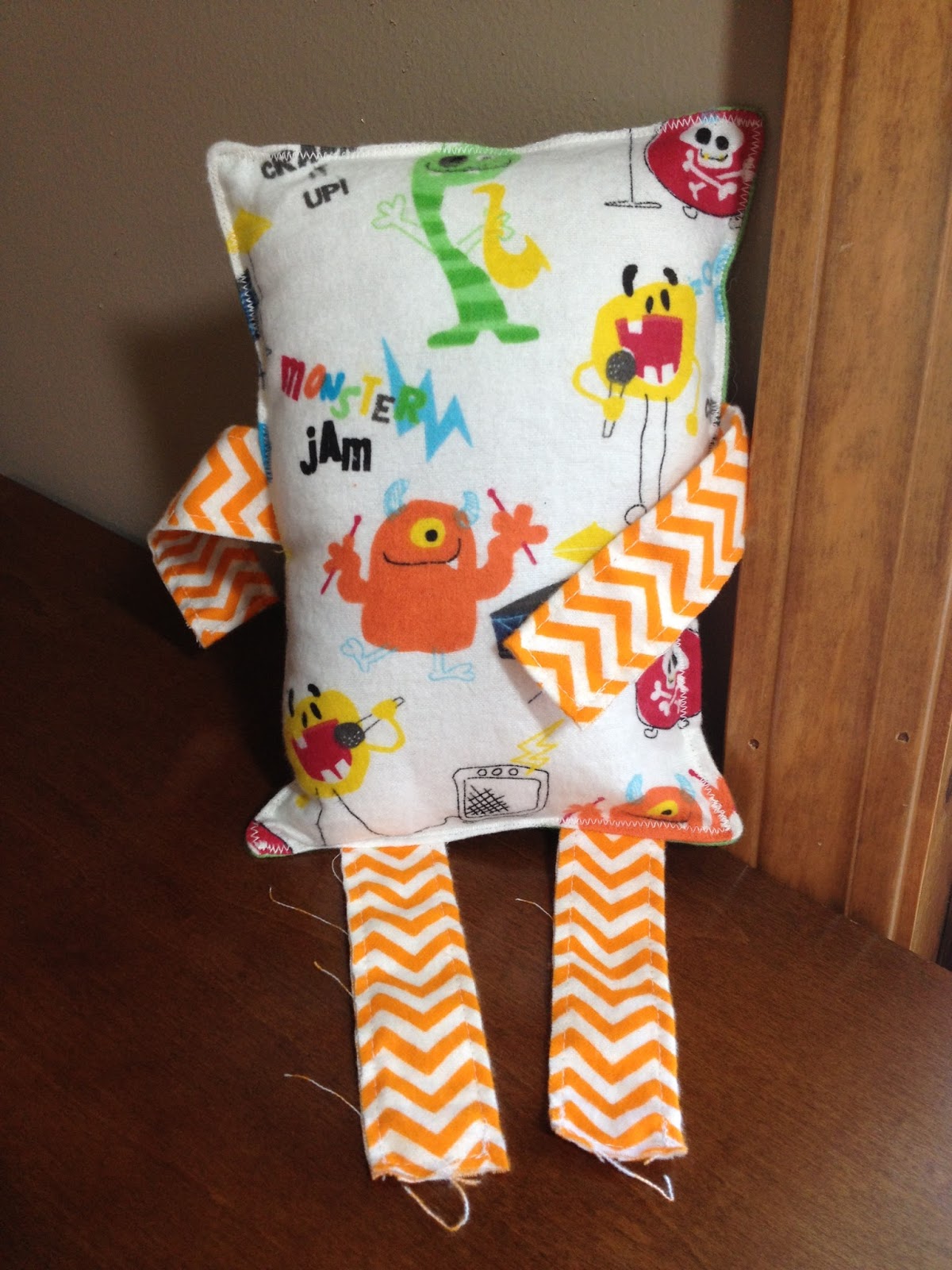 Smith Craft Adventures: Fabric Scrap Stash Buster - Mini Monsters