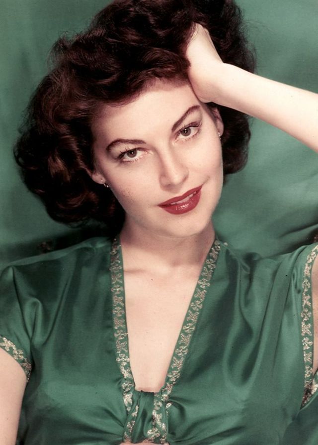 45 Stunning Photos That Defined Fashion Styles of Ava Gardner in the ...