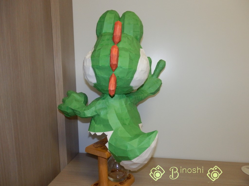 Papercraft: Yoshi (3)