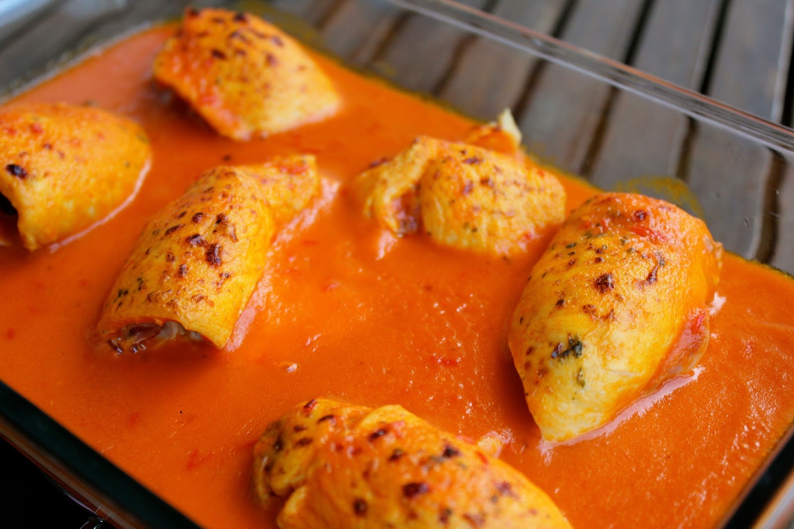 NO SIN MI THERMOMIX: PECHUGAS DE POLLO RELLENAS EN SALSA