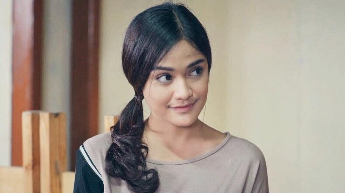 Biodata Andi Annisa Iasyah Foto Instagram, Twitter, Karier Lengkap ...