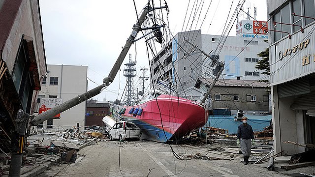 hand bags: Japanese Diamond Industry Escapes Deadly Tsunami