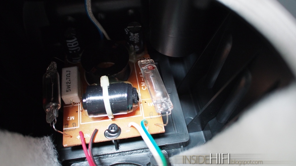 Inside Hi-Fi: JBL CM42