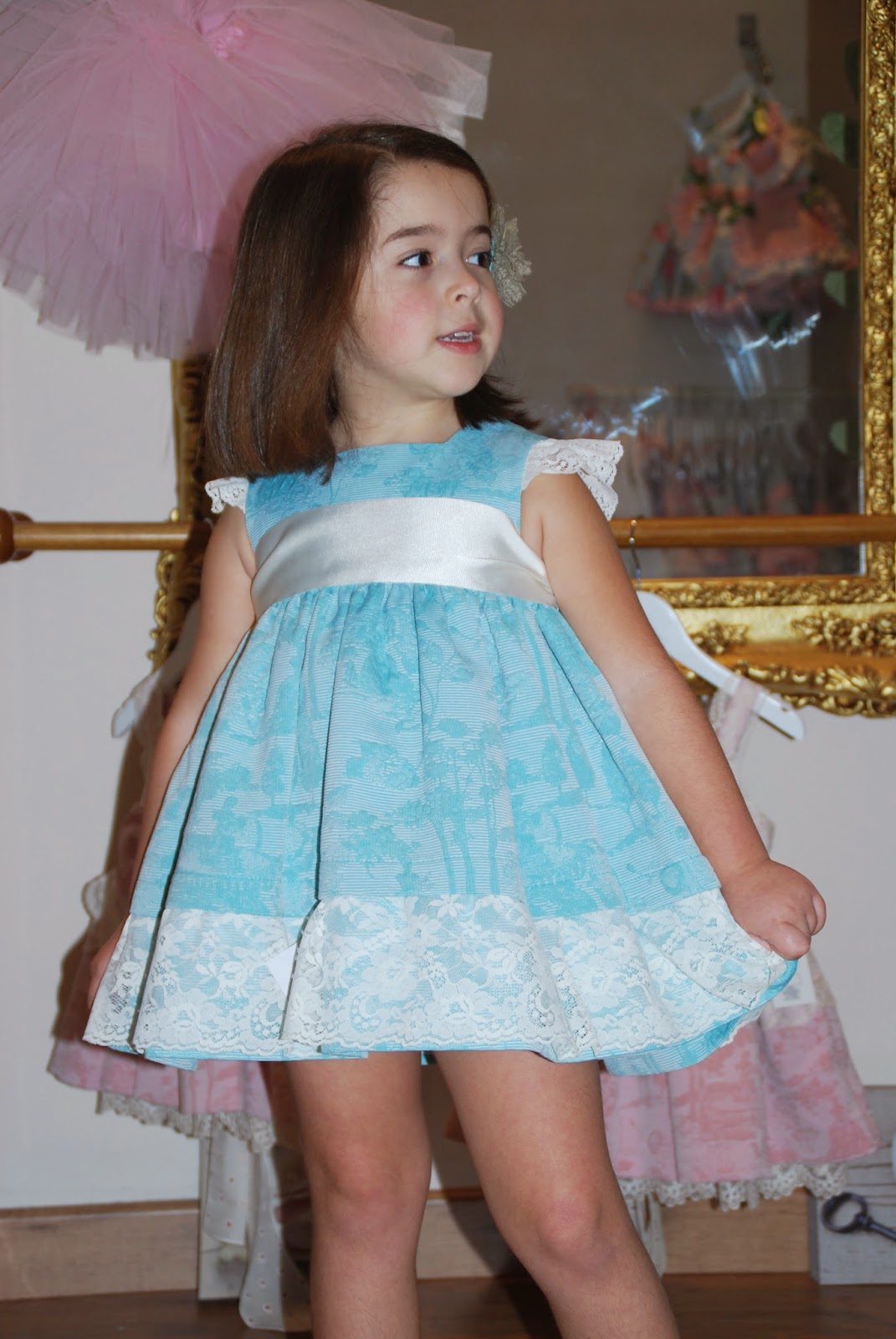 Ana Pompones,La Tienda: TABERNER....¡QUE MONO TODO!