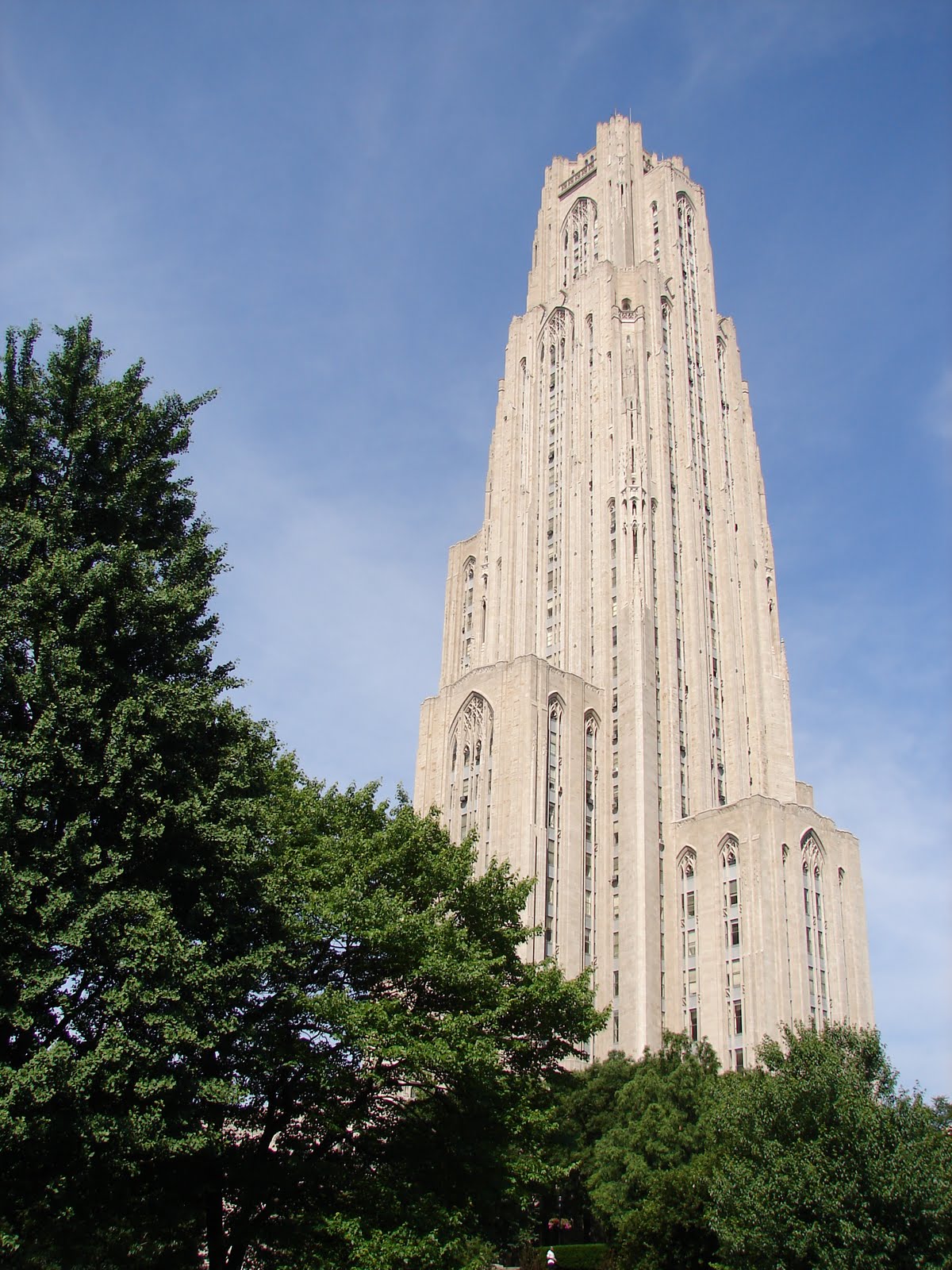 Ryan's photography: Day32-The Cathedral of learning.