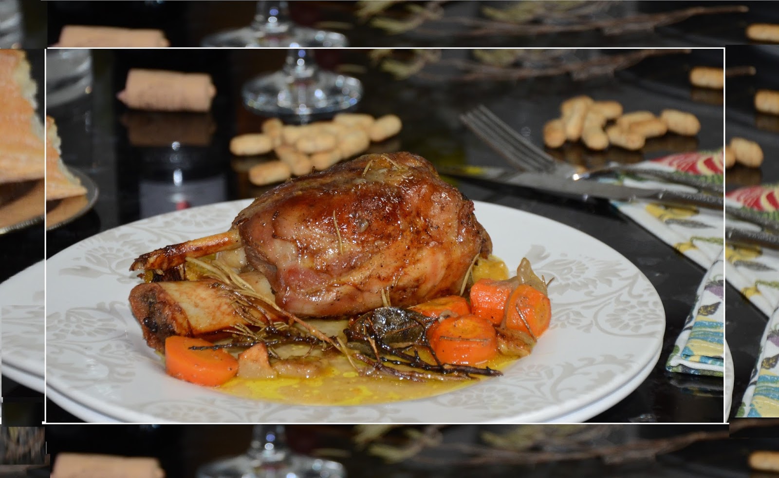 CODILLO DE CERDO ASADO AL HORNO