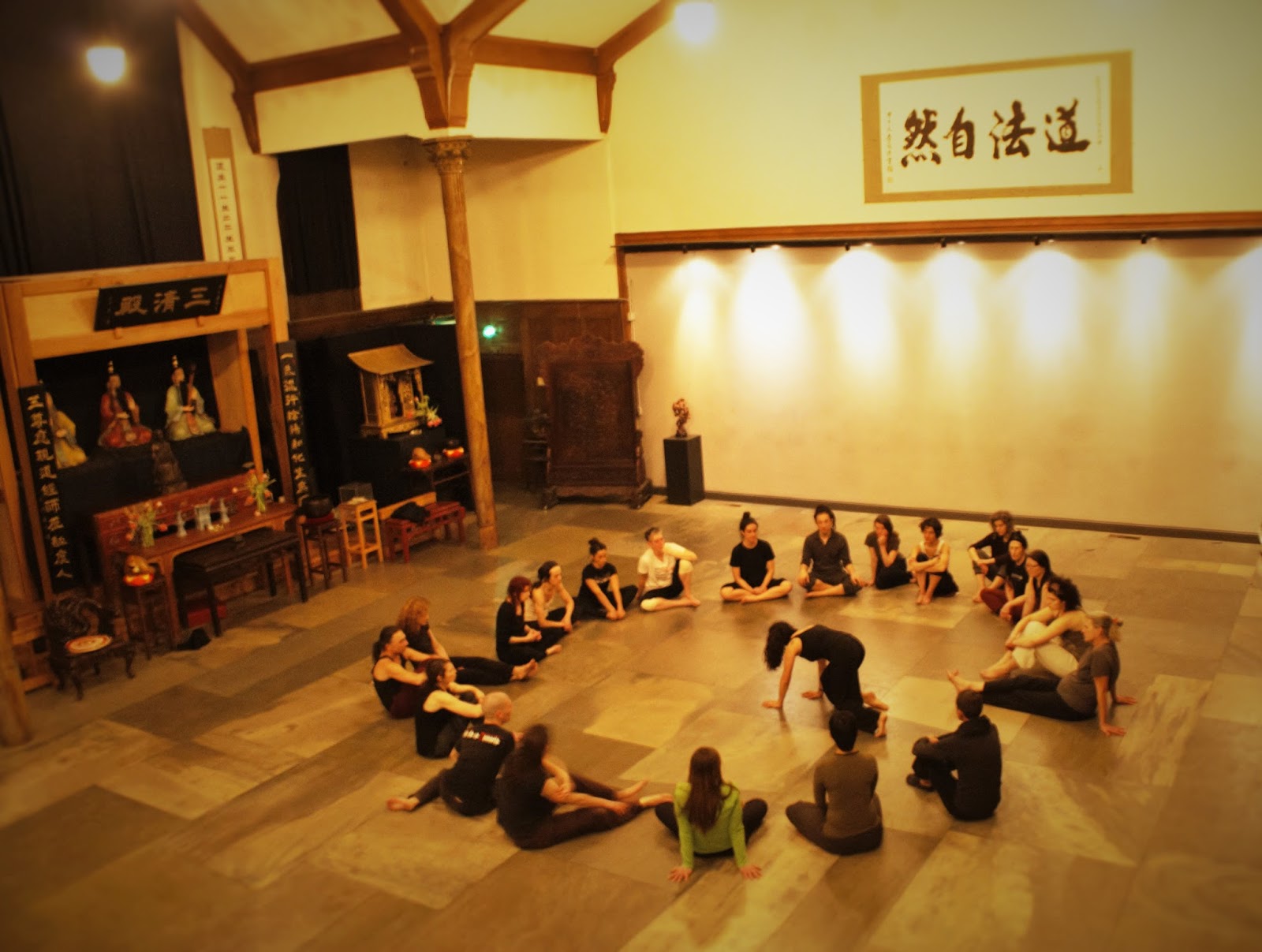 COMPAÑIA RUTA de la MEMORIA: Primer día Taller de Butoh, dirigido por ...