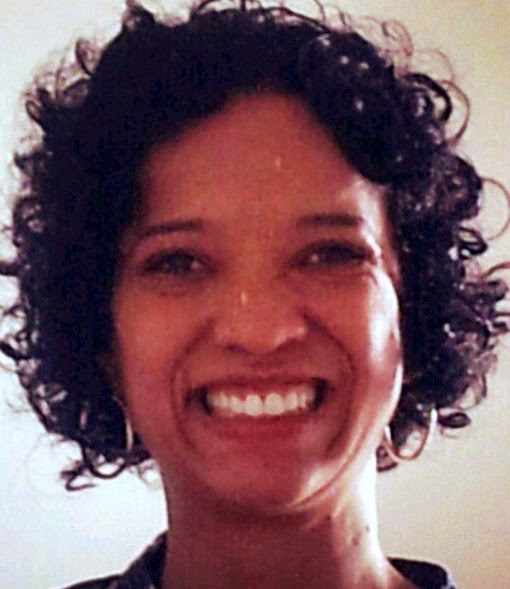 .: A Jornalista Débora Freitas, que está ancorando o Programa Revista ...