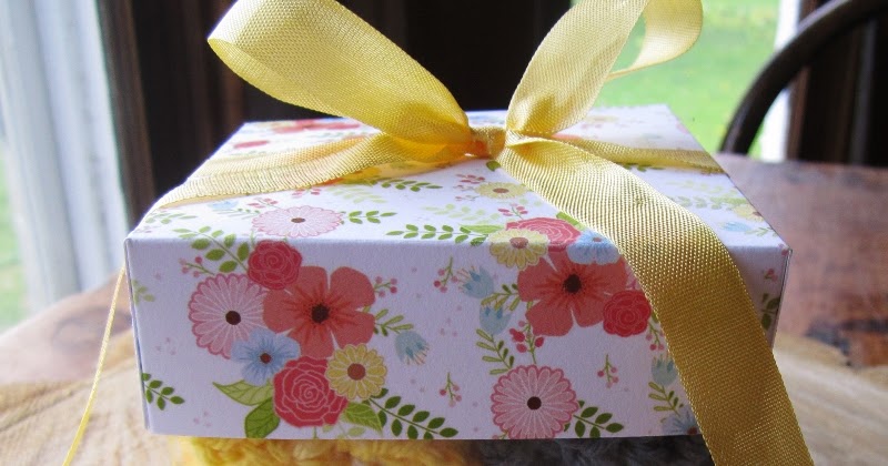 The Paper Garden: Clear Cardstock Box