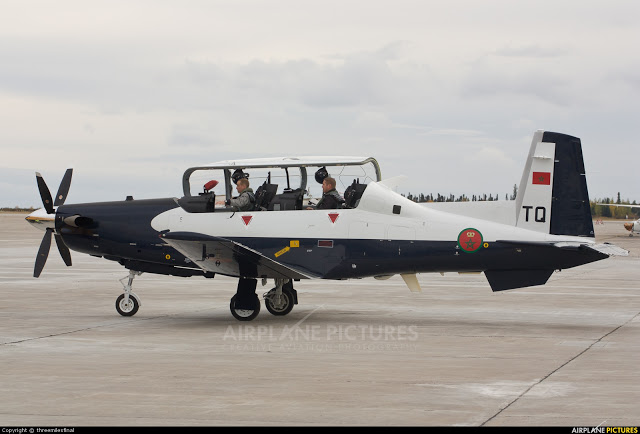 Defensa y Armas: Avión T6-C Texan II