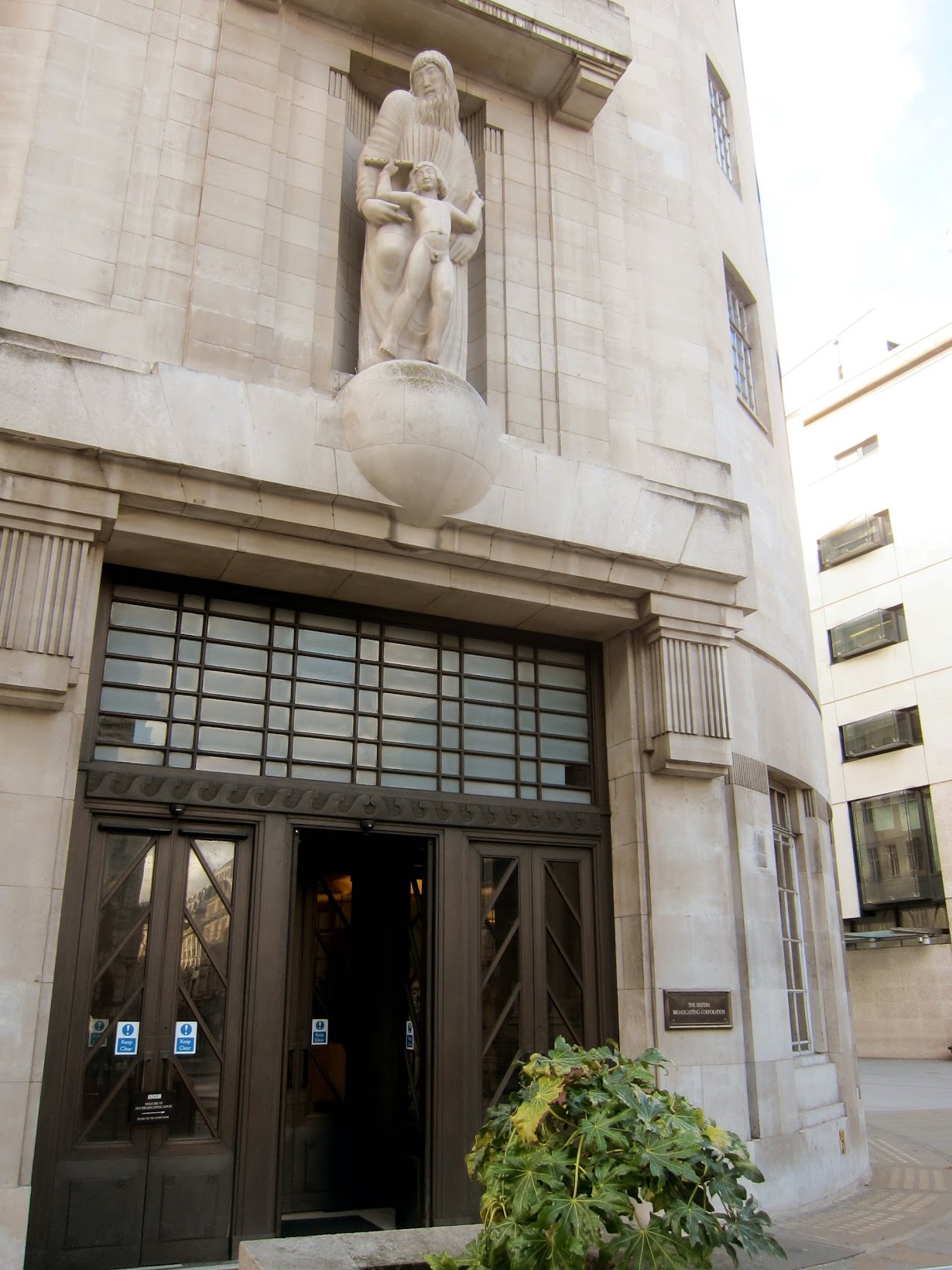 Chronica Domus: A London Blogger Meet Up and A New Umbrella