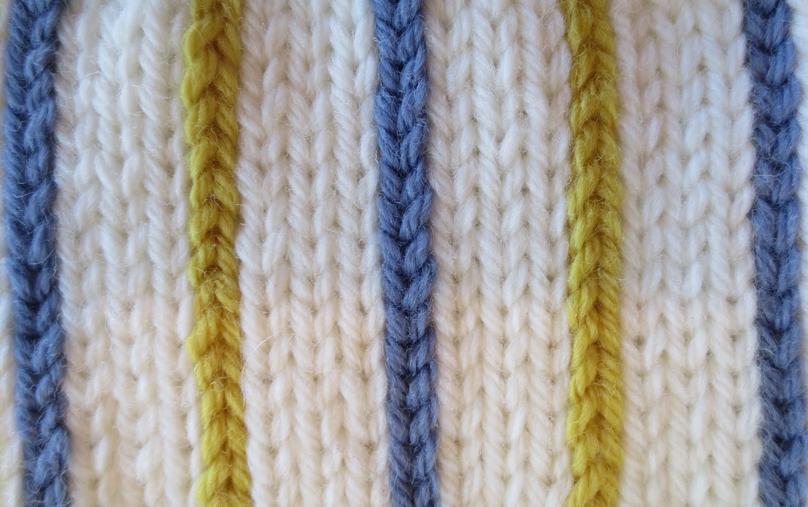 TECHknitting: Pinstriping: vertical columns of color, added after the ...