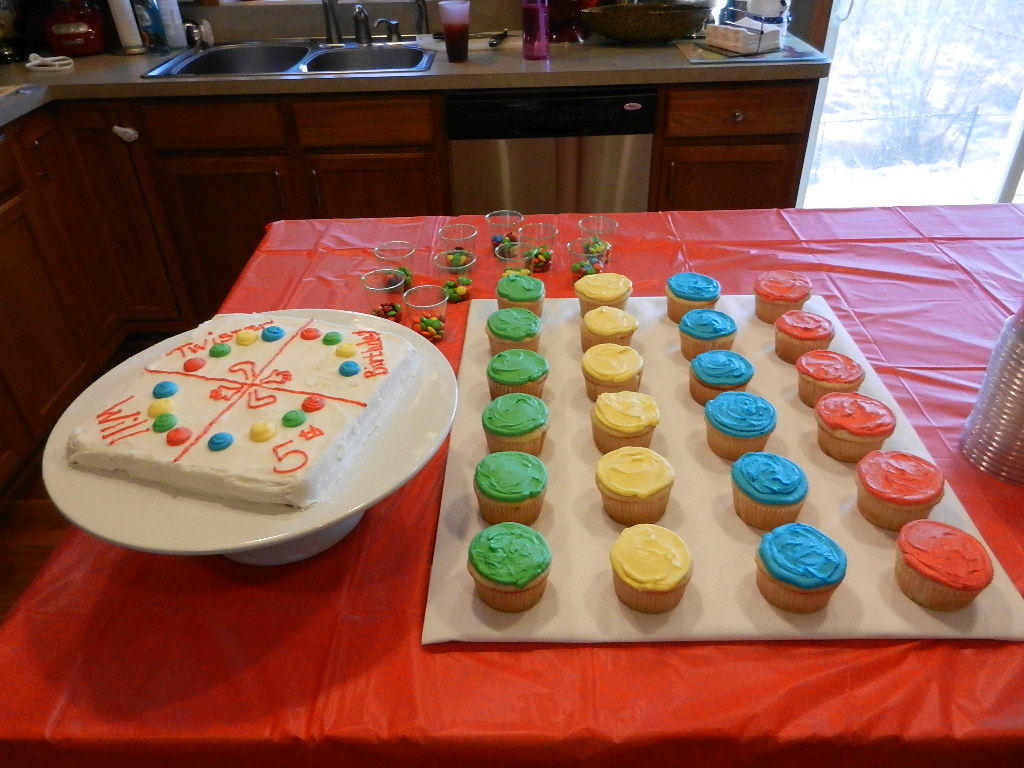 moon & lulus: The Twister Birthday Party